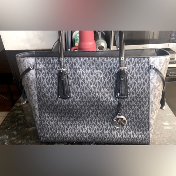 MICHAEL Michael Kors | Bags | Brand New Michael Kors Purse | Poshmark